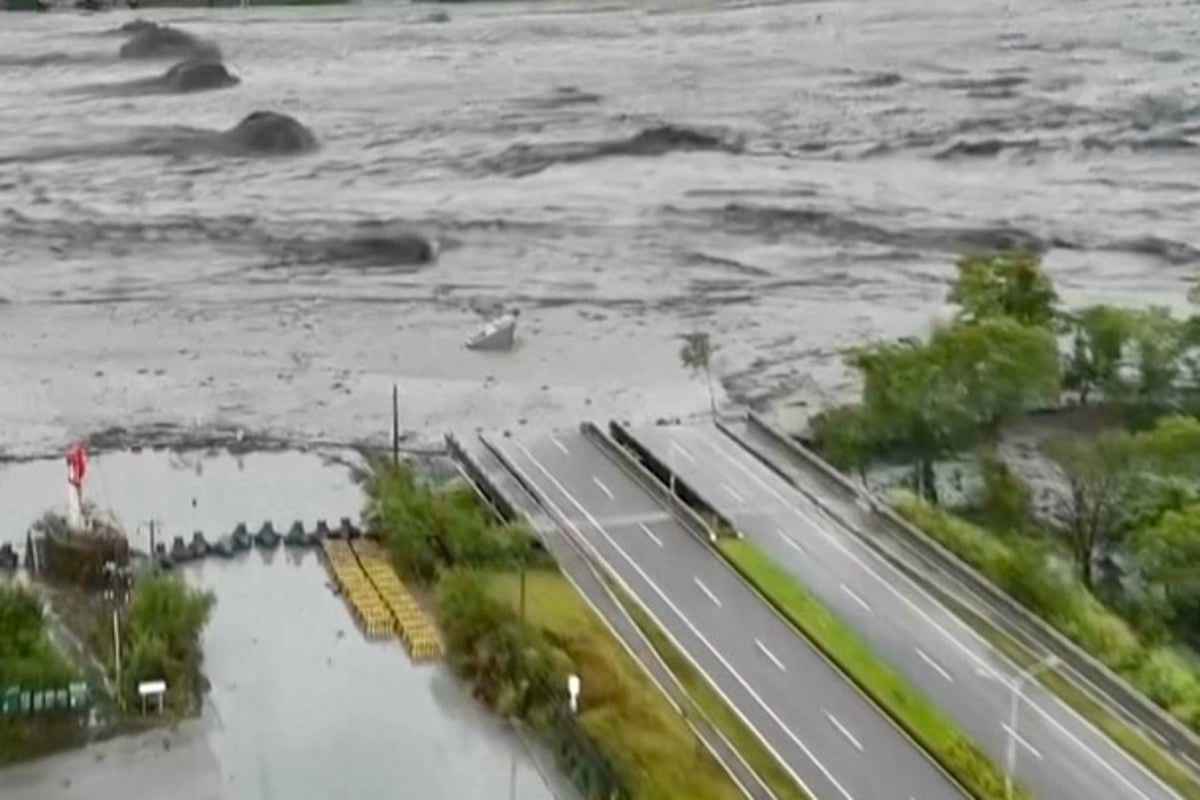 Drone video shows collapsed Taiwan bridge after Typhoon Ragasa ...