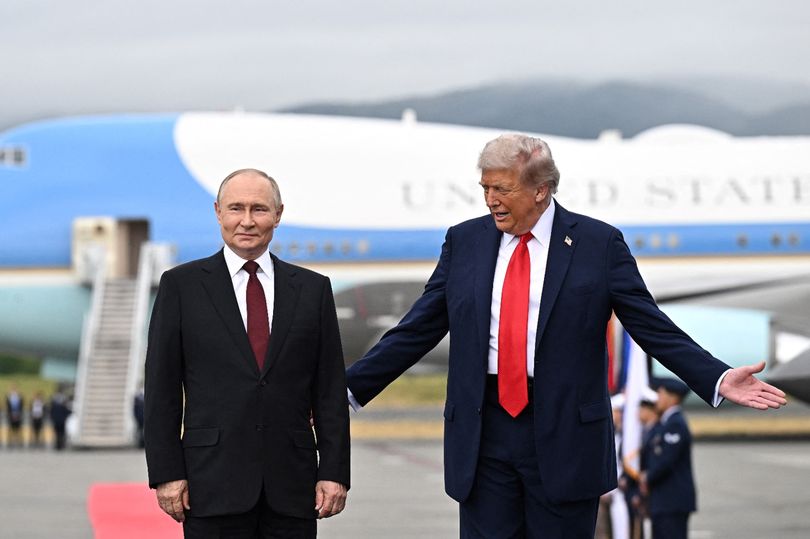 Vladimir Putin advisor says Russia 'must prepare to strike Europe with ...
