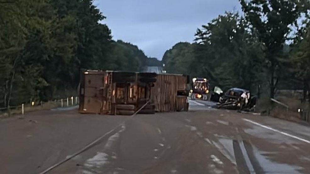 Driver hospitalized after tractor trailer rollover, crash closes ...
