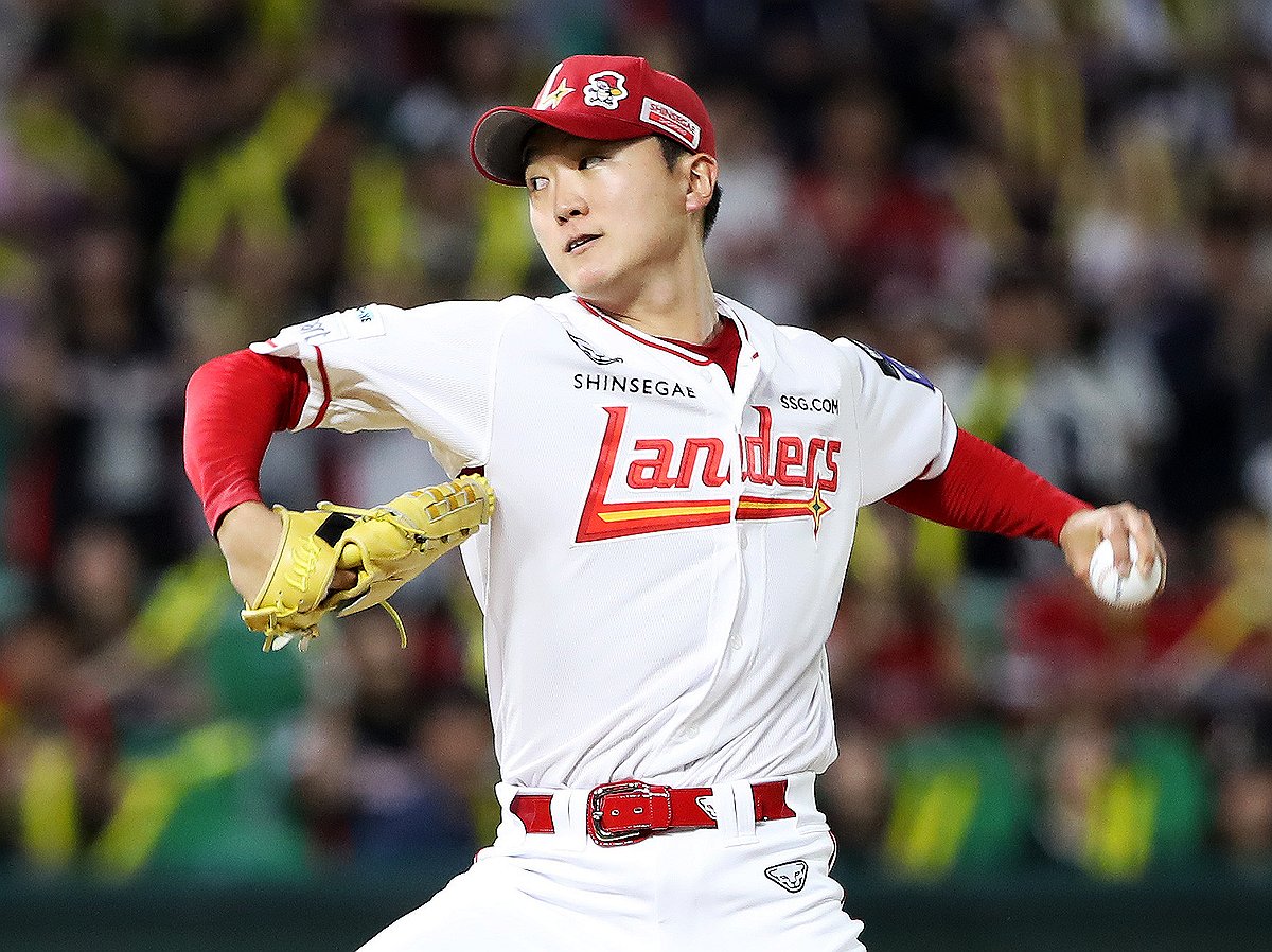 '12K' 깜짝 호투 김건우에게 고개 숙인 SSG 이숭용 감독