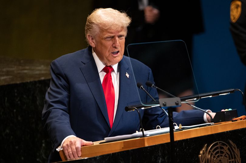 Trump's massive font mocked after UN speech photo leak