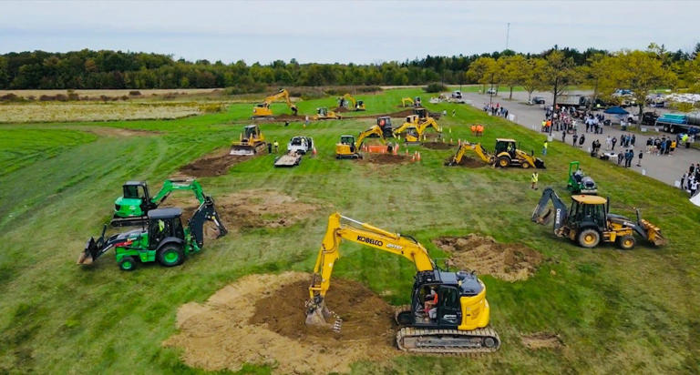 Get a hands-on experience at this heavy construction equipment event