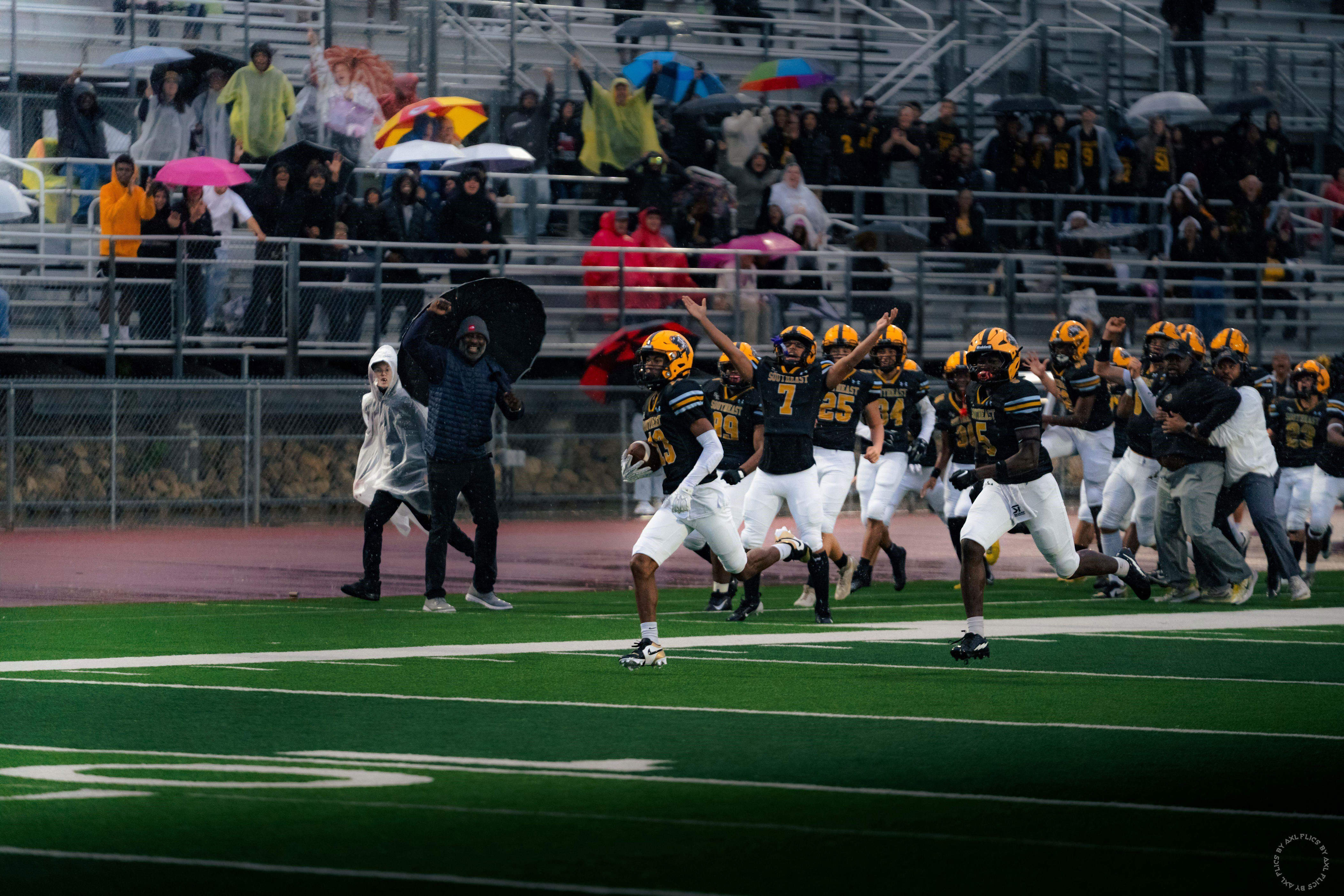 Golden Buffaloes roar back: Southeast football off to best start since 2008