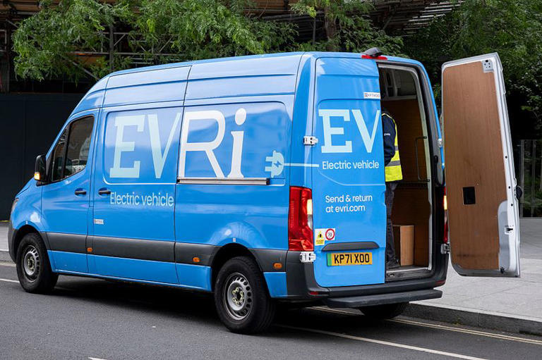 Evri customers given £765 warning as money suddenly taken from people's ...