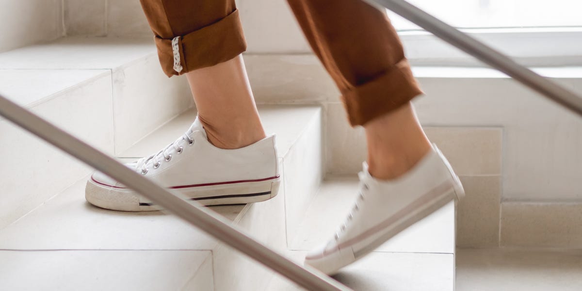 This is how many calories you really burn with 10,000 steps