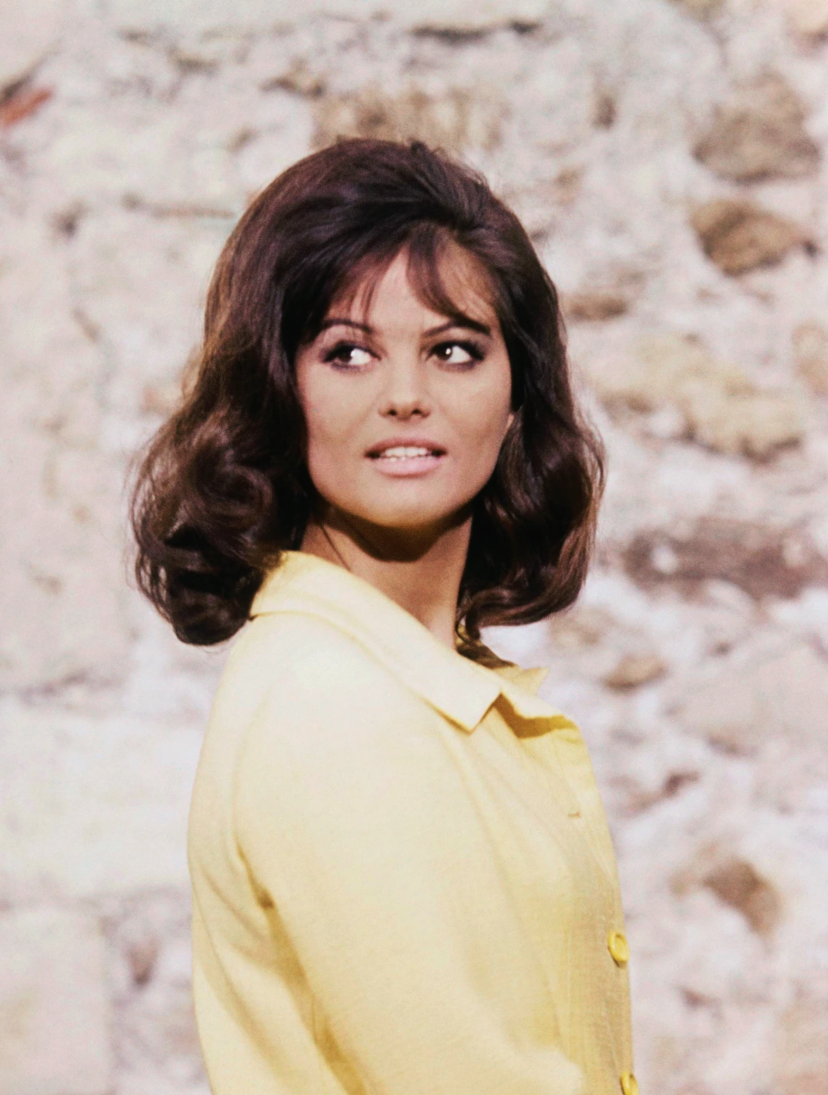 Claudia Cardinale, Screen Icon Known as ‘Italy’s Girlfriend,’ Dead At 87