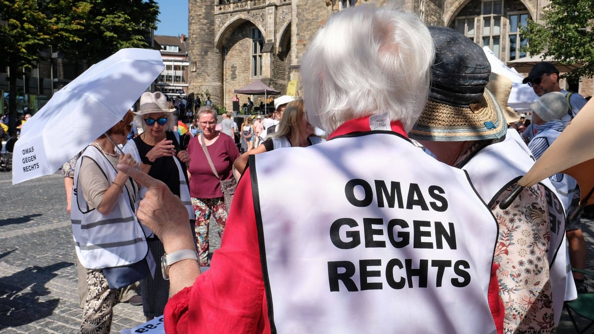 "Omas gegen Rechts" machen Druck für AfD-Verbot