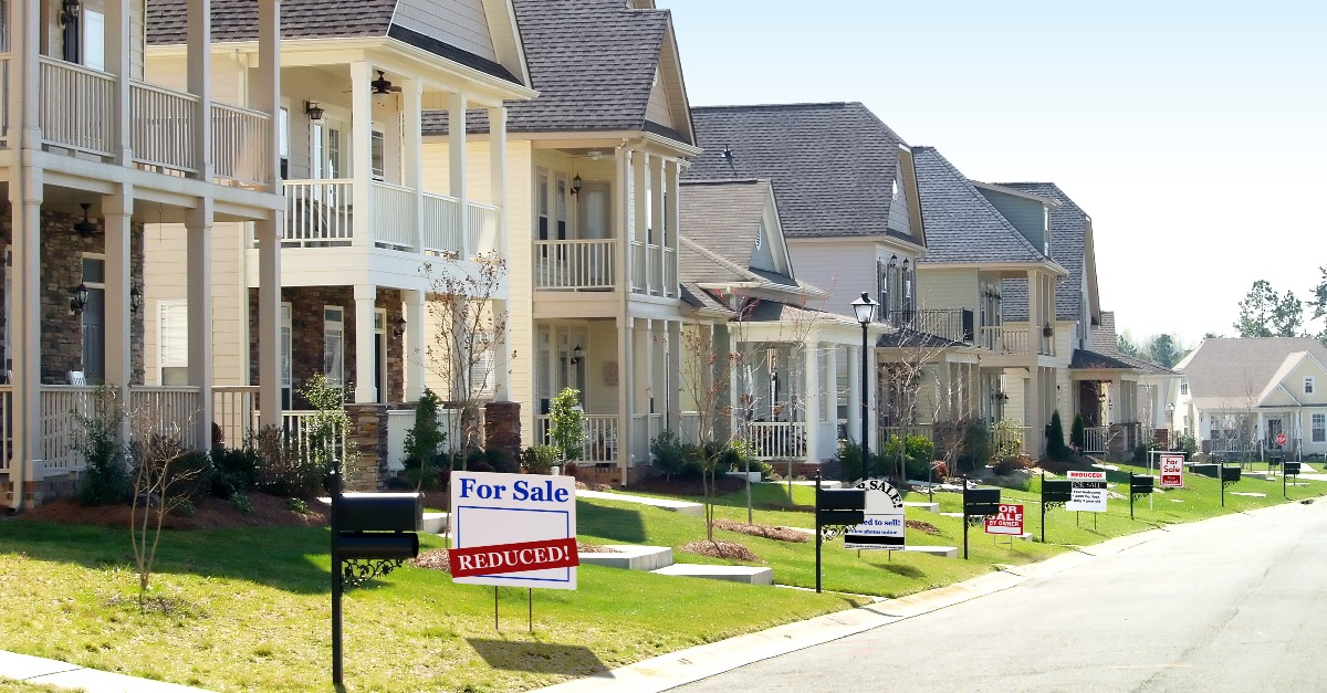 10 Red Flags That Tell Smart Home Buyers To Run the Other Way