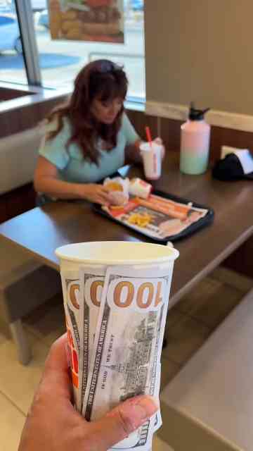 Generous Woman Receives Life-Changing Gift for Her Kindness