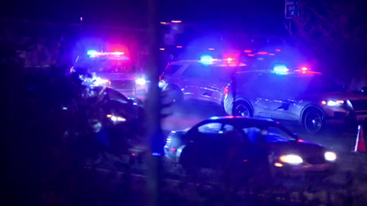Troopers investigate deadly crash on I-5 in Everett, WA