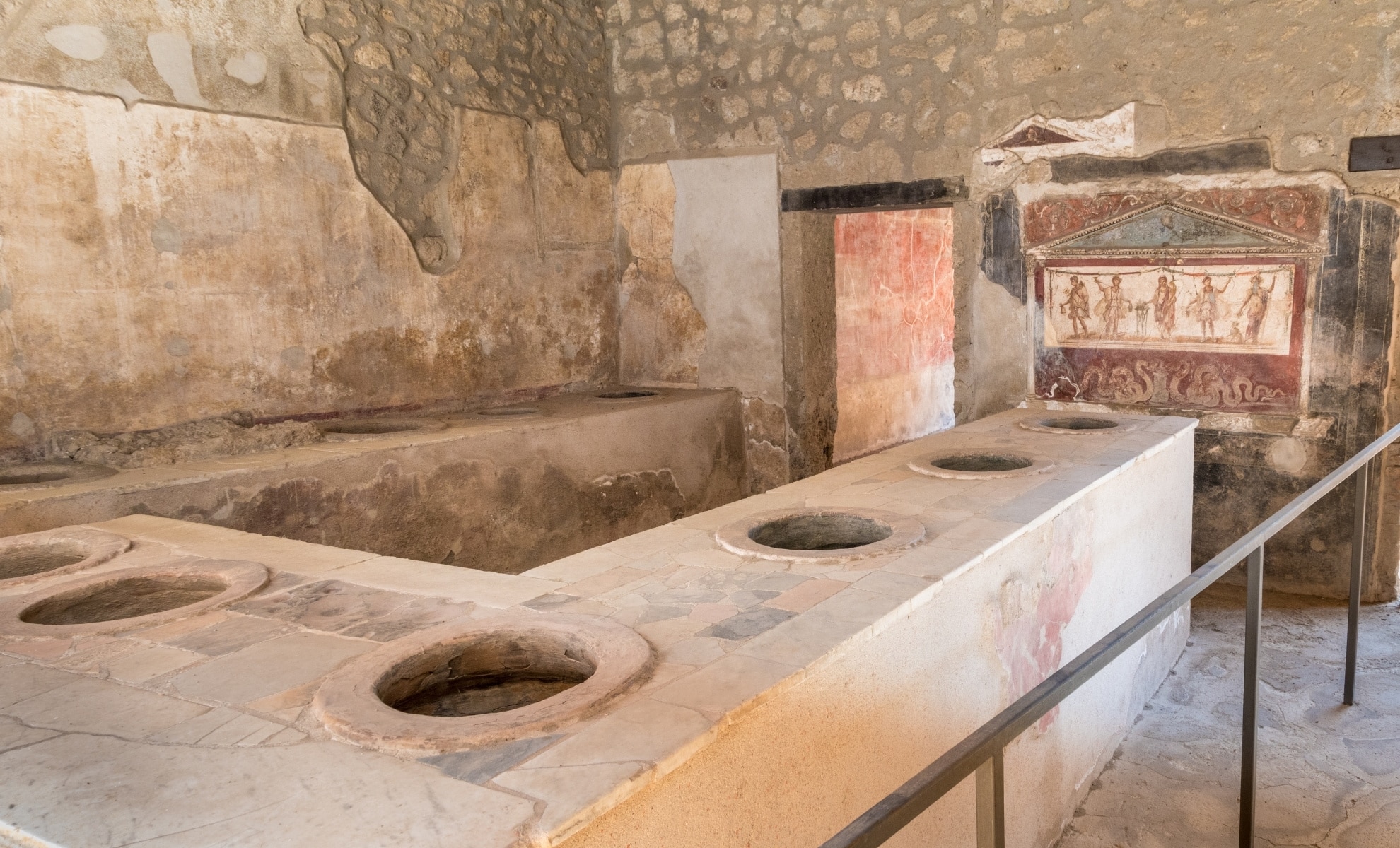 Archaeologists Uncover 2,000-Year-Old Roman Fast Food Stands Frozen ...