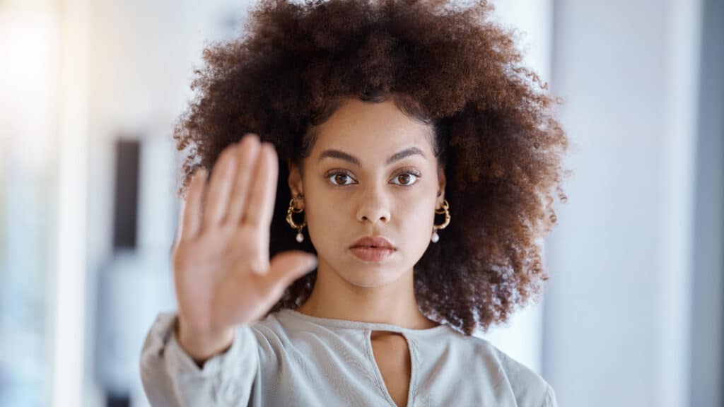 10 things men wear that women find unattractive