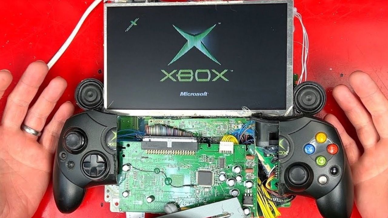 Forget the Xbox Ally X, here's a real Xbox handheld that spins discs
