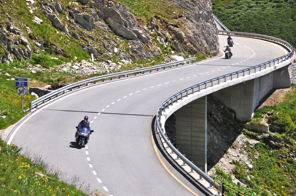 Mountain passes in the Alps worth driving