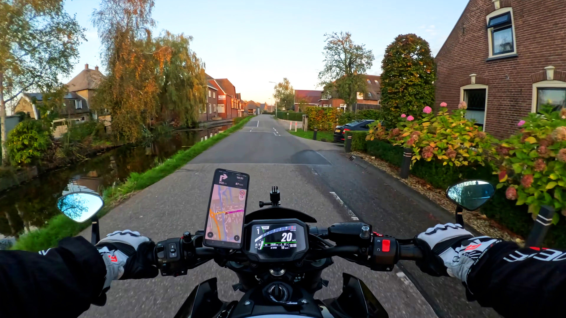 POV Kawasaki Z900 Ride – Autumn Sunset Roads of the Netherlands