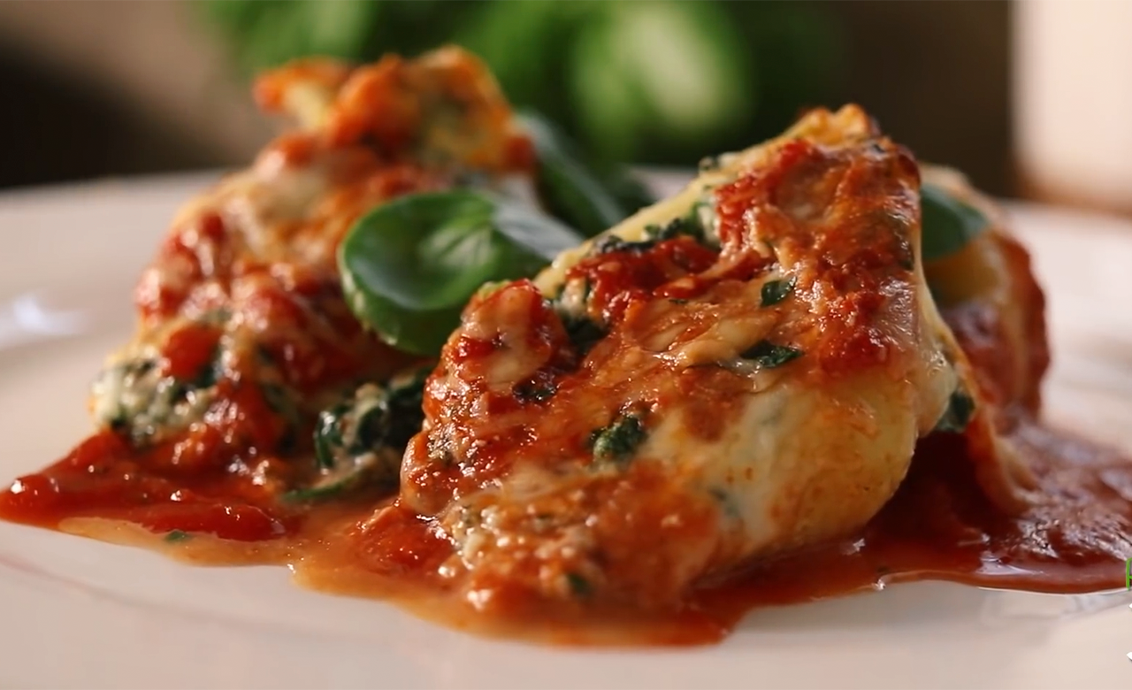 Spinach and ricotta stuffed shells, three cheeses