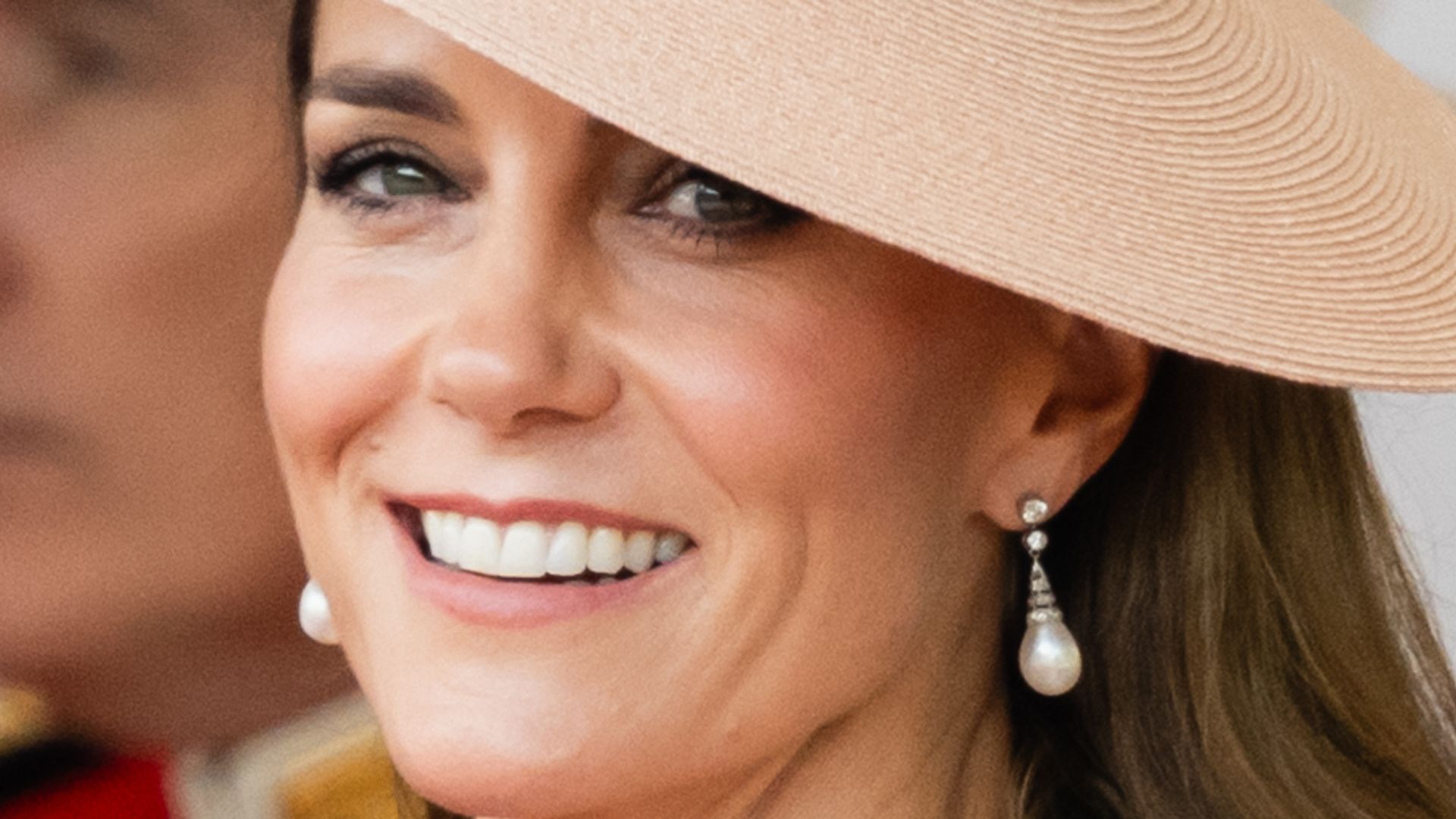 Princess Kate just made sassy 3.5-inch stilettos the coolest new shoe trend