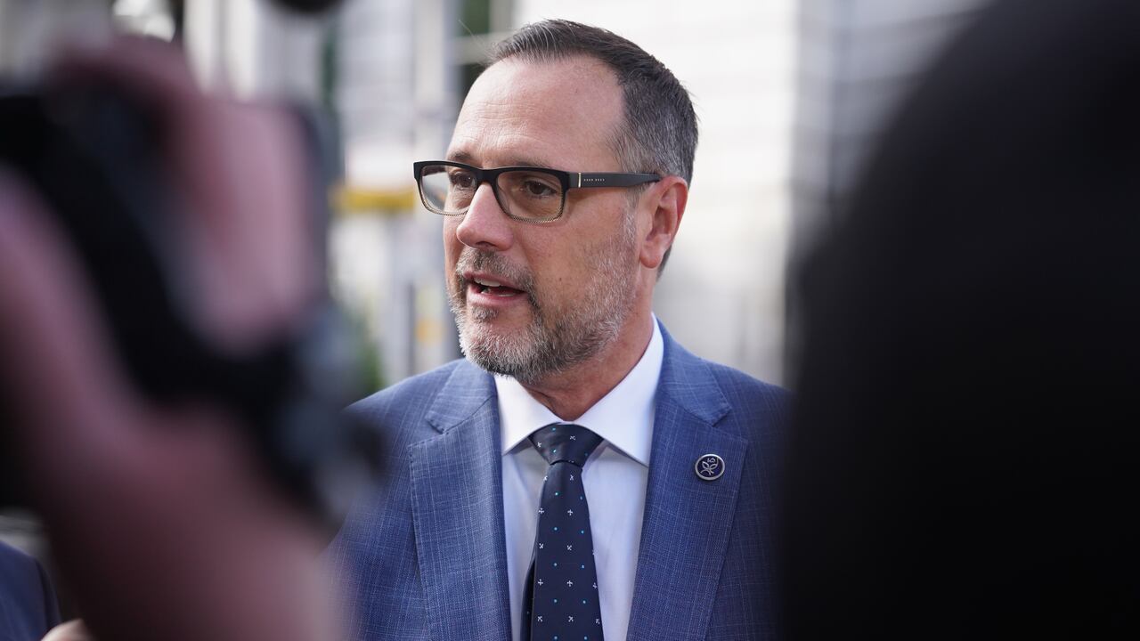 Quebec to ban gender-inclusive French writing in government communication