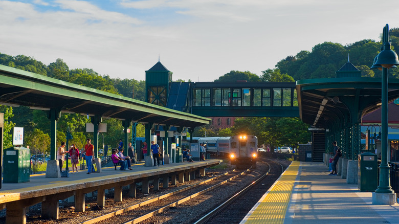 What New York's New Metro-North Super Express Trains Mean For Your Next ...
