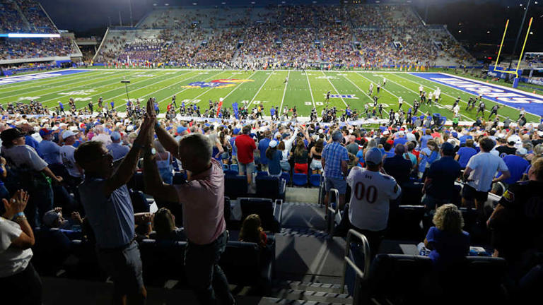 Trap Game: Could Kansas Football Struggle Against Cincinnati in Week 5?