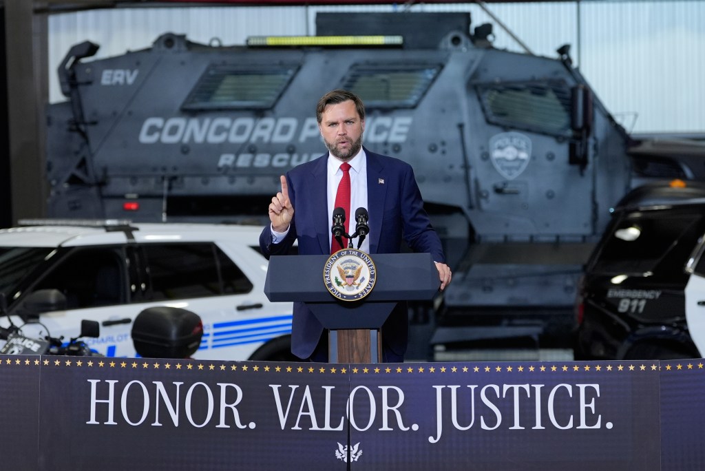 Vance tears into Democrats, calls out Gavin Newsom after Dallas ICE ...