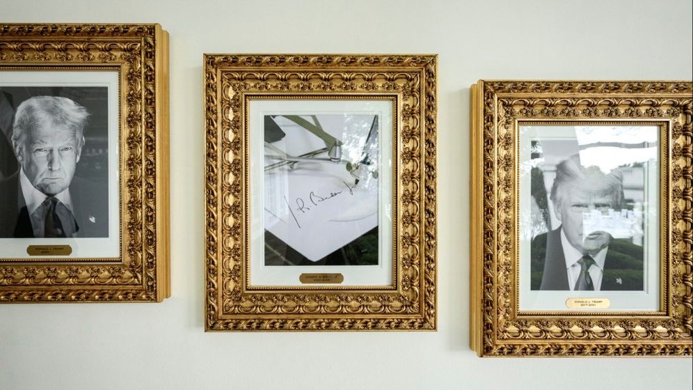 Donald Trump ersetzt Porträt von Joe Biden durch Bild von ...