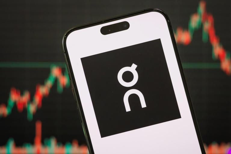 On’s $160 X2 running shoes are now $101 — 37% off