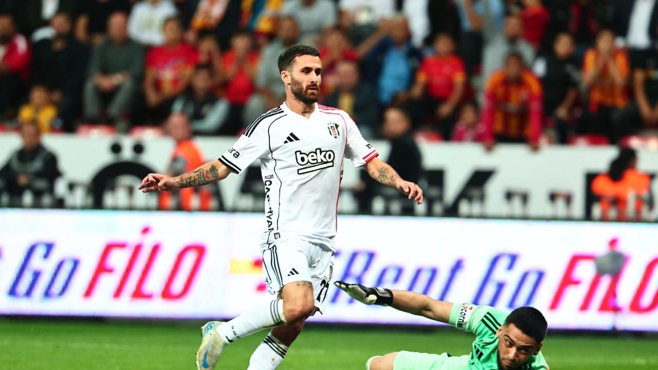 Empresário de Rafa emite comunicado: jogador quer sair e não vai ...