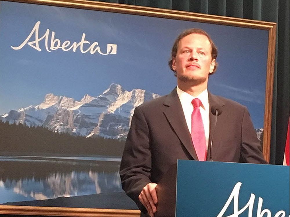Alberta goes from leader to following on minimum wage in Canada ...