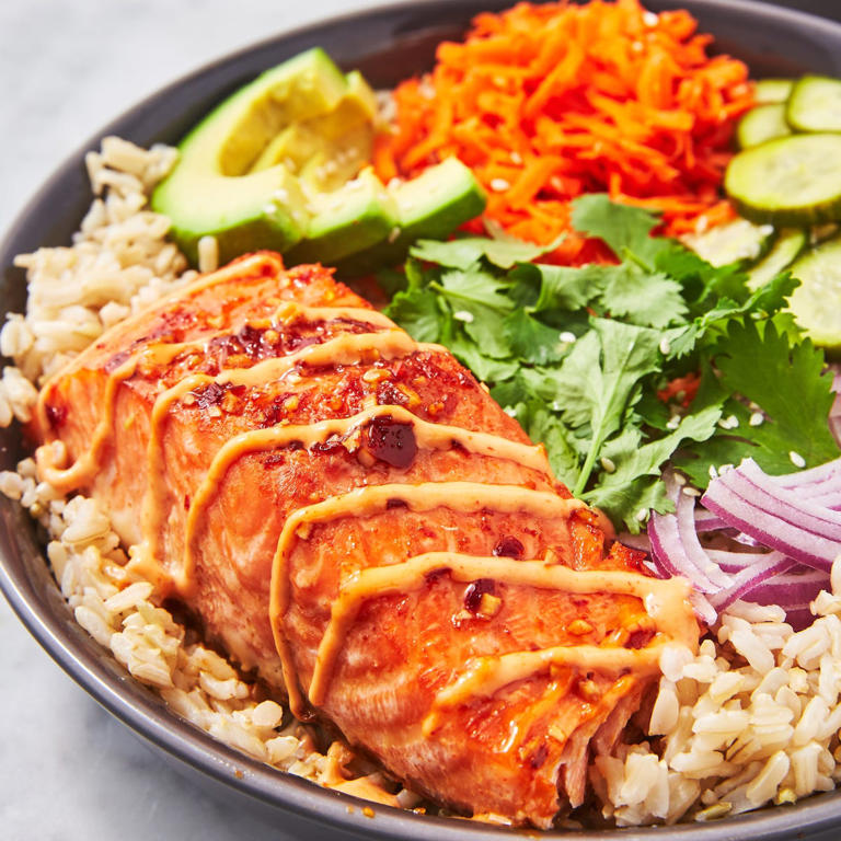 This Spicy Salmon Bowl Is Even Better Than A Sushi Roll