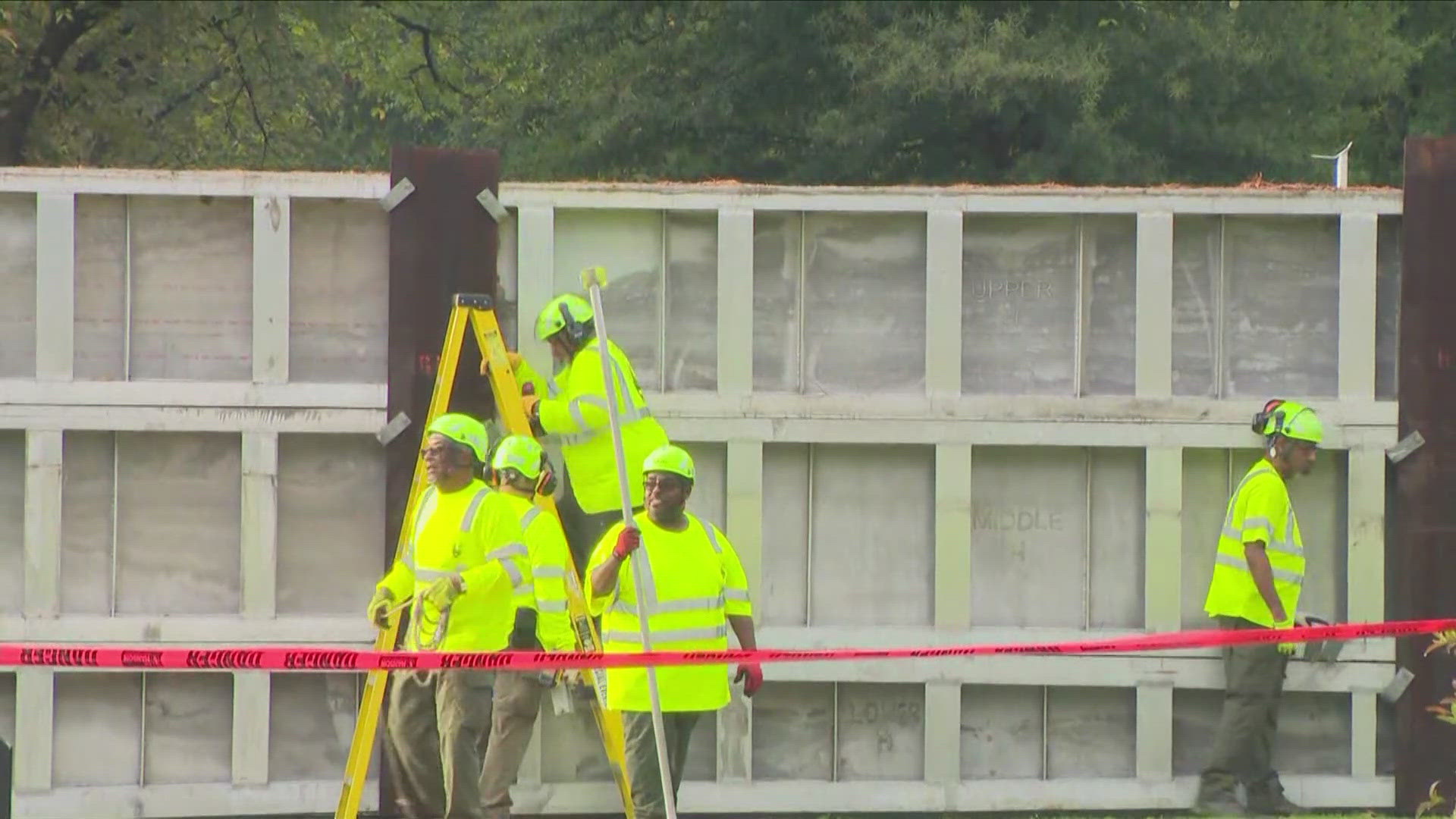 Crews strengthening infrastructure protecting against National Mall ...