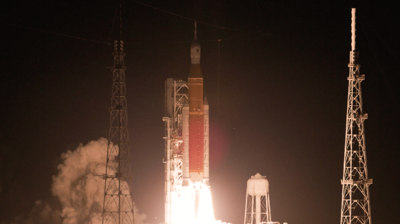 NASA Preps to Send Astronauts Around the Moon as It Races With China