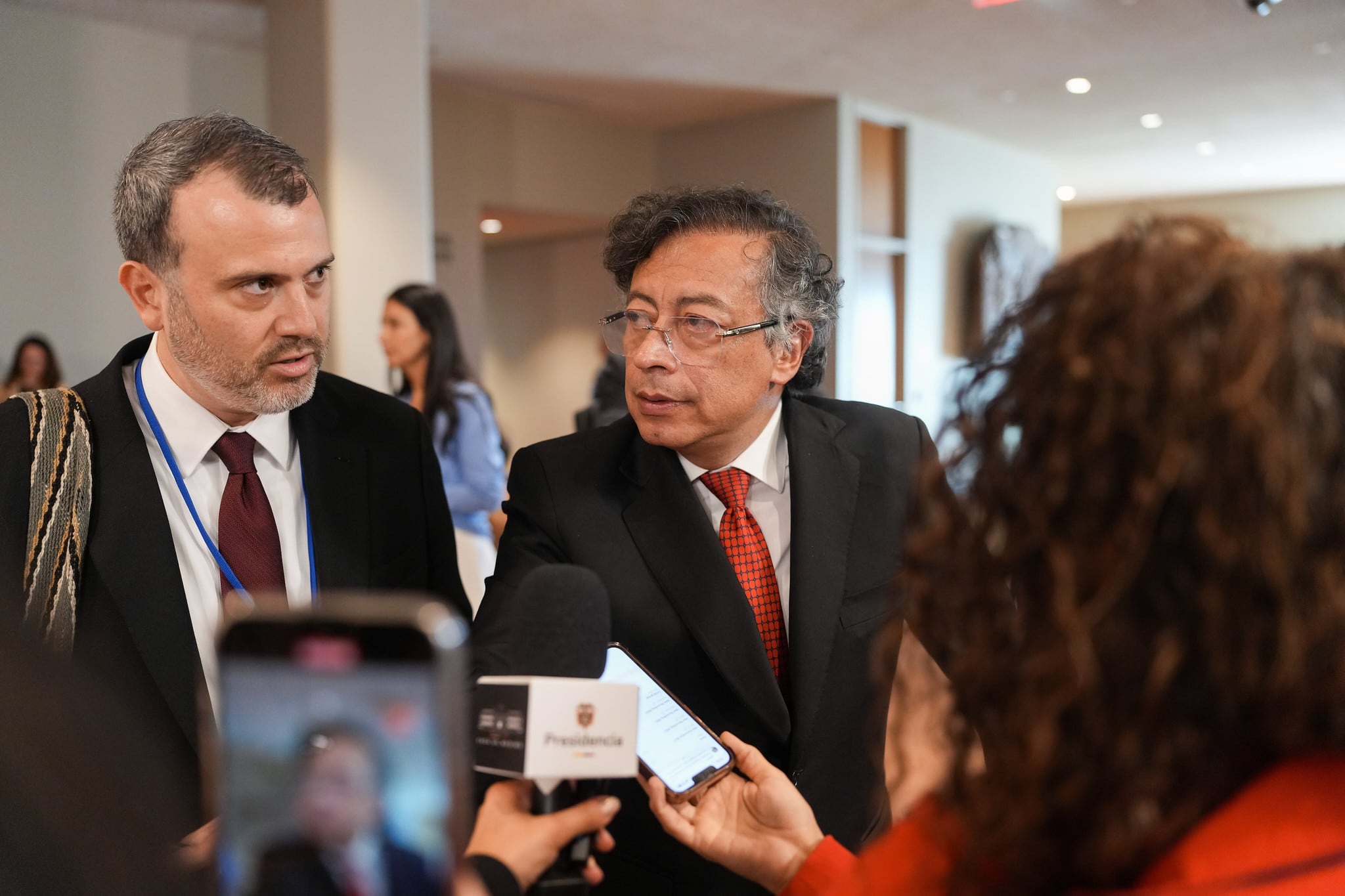 Andanada de publicaciones de Petro revive polémica en la que pidió al ...