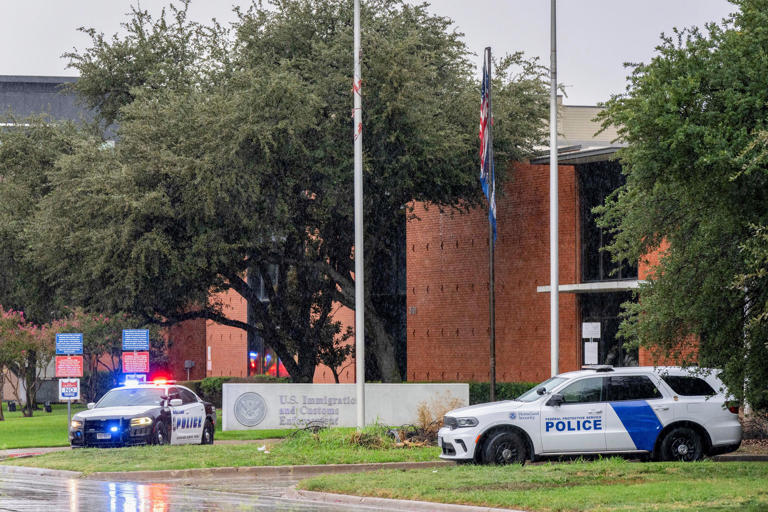 ICE facility shooting updates: 1 detainee killed, 2 wounded in Dallas ...