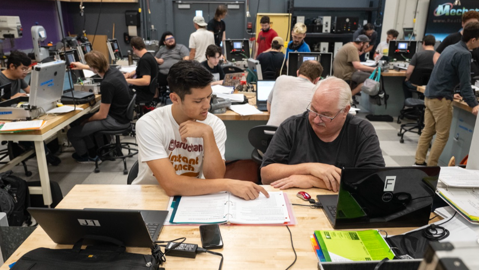 Tour the ‘mech lab' at Sierra College that's teaching high-demand tech ...