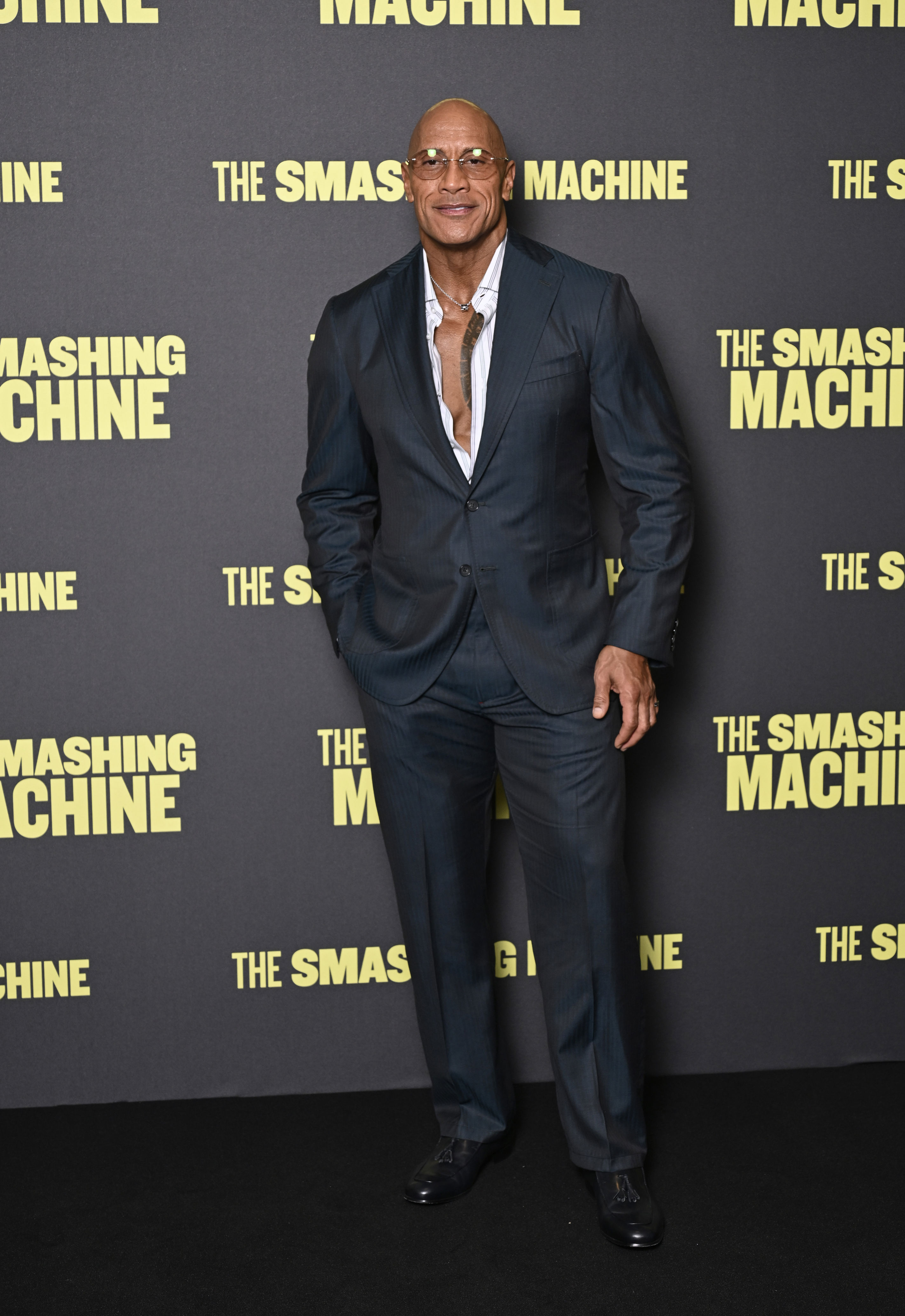 Dwayne Johnson and Emily Blunt dazzle in London at screening of The ...