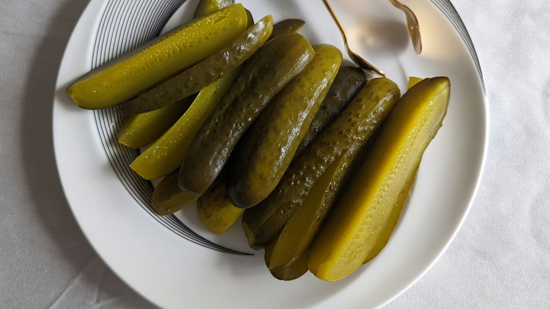 10 Weird Food Pairings That Are Surprisingly Delicious & 10 That Just ...