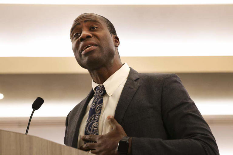 AIDS healthcare group trying to stop cuts to Florida's Drug Assistance ...