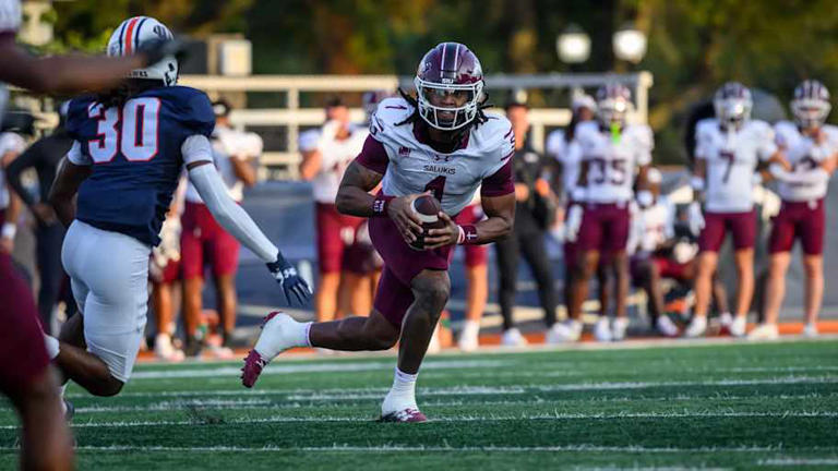 DJ Williams Emerging As Walter Payton Award Contender For Southern Illinois