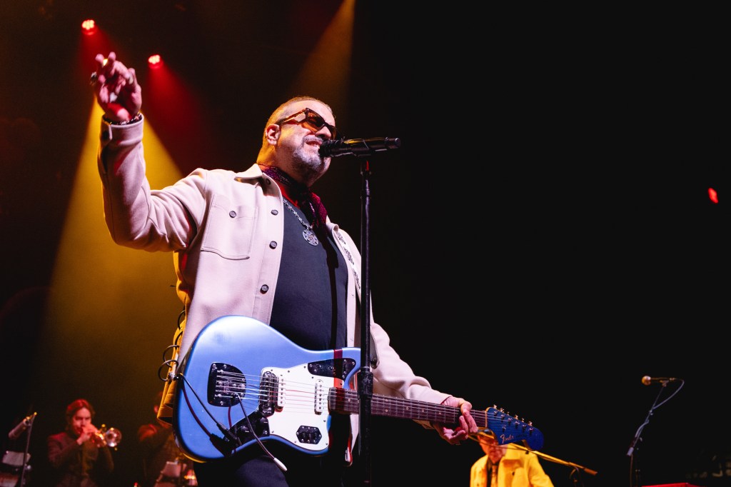 The Mavericks' Raul Malo Says His Cancer Has ‘Taken a Turn'