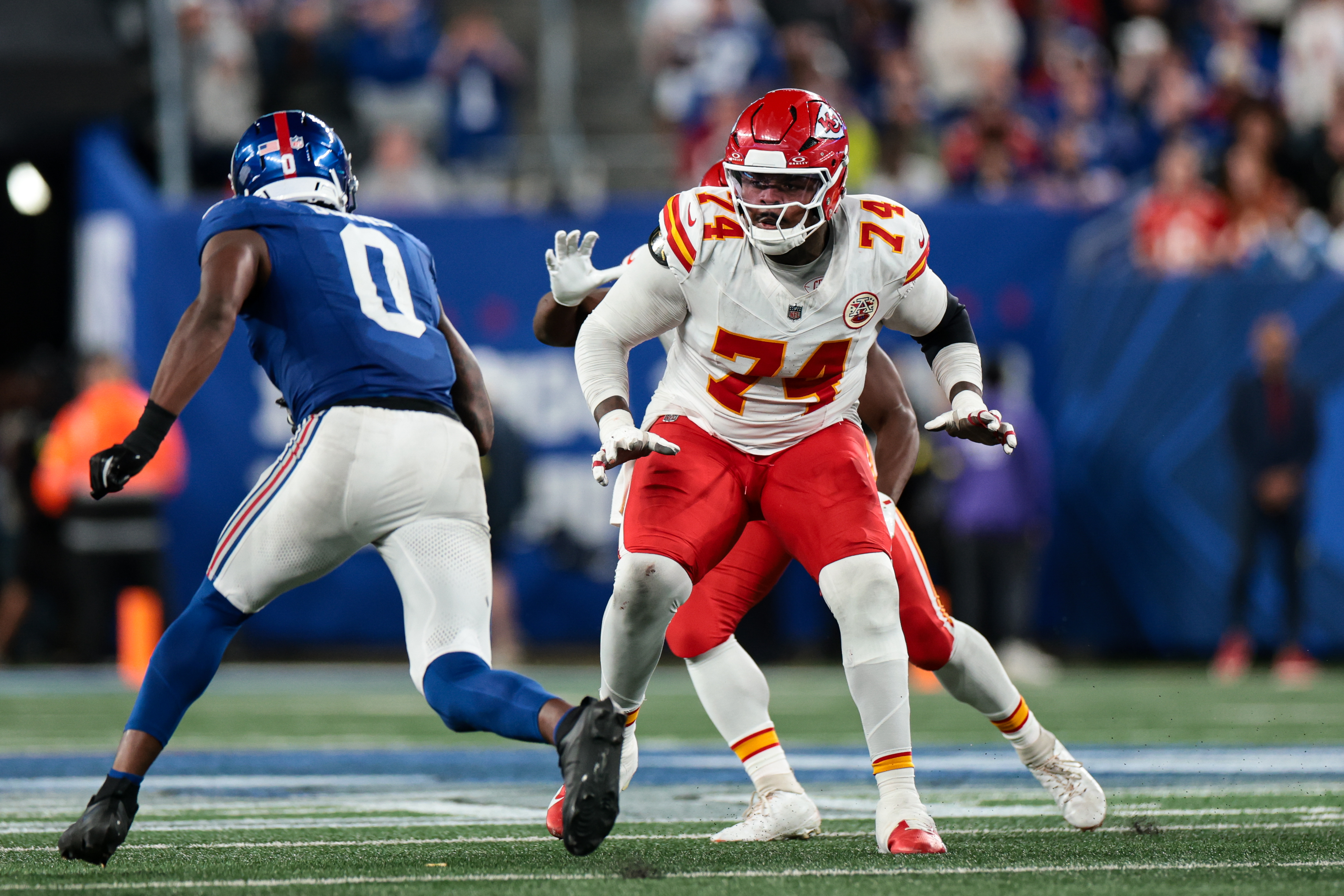 In win over the Giants, the Chiefs’ offensive line had highs and lows