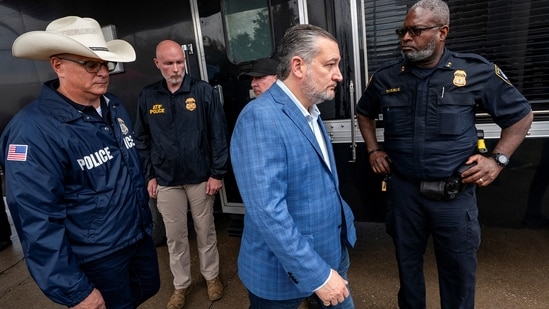 Joshua Jahn Republican or Democrat? Dallas 'anti-ICE' shooter's ...