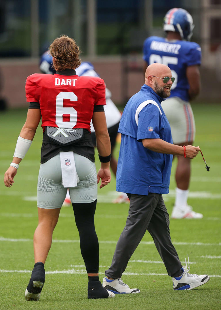 Why did the Giants bench Russell Wilson for Jaxson Dart? Here’s what ...