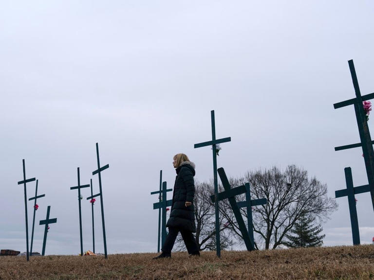 Family Of DC Plane Crash Victim Sues FAA, Army, American Airlines