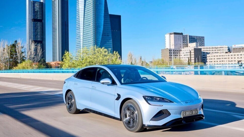 BYD werkt aan nieuwe PHEV: "300 km elektrische actieradius en 400 km ...