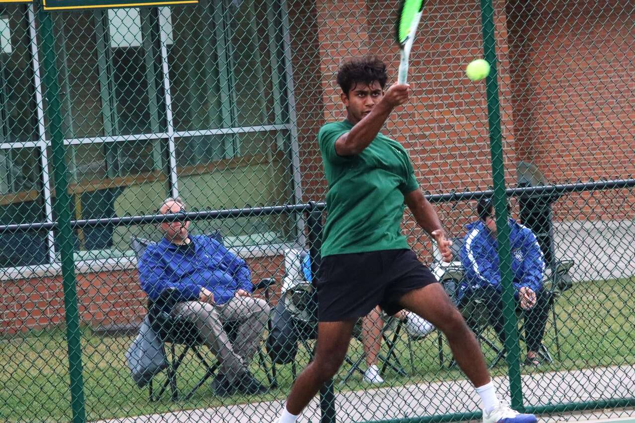 Dow High sweeps Midland to set single-season wins record