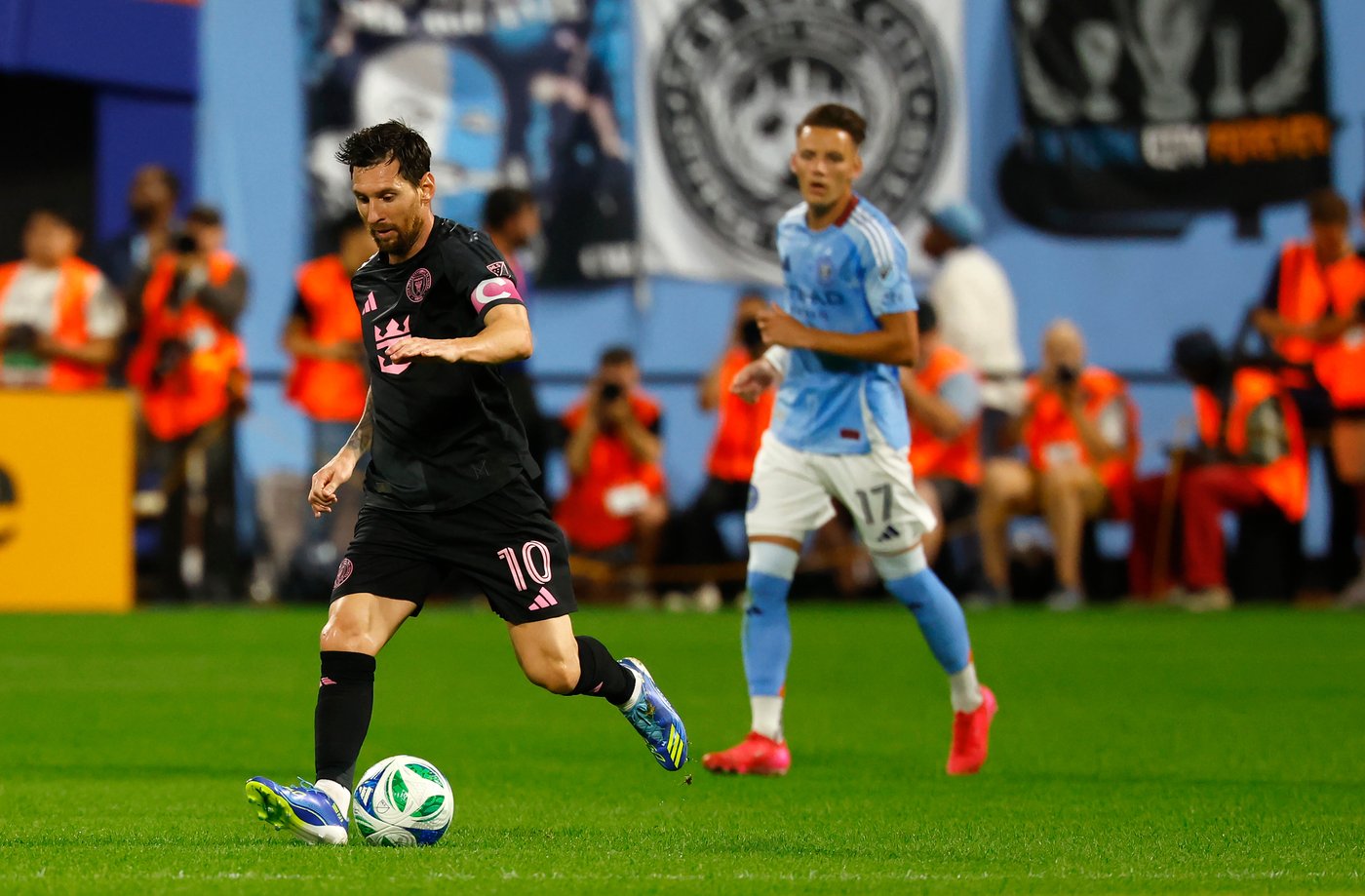 Lionel Messi scores 2 goals and Inter Miami clinches playoff spot with ...