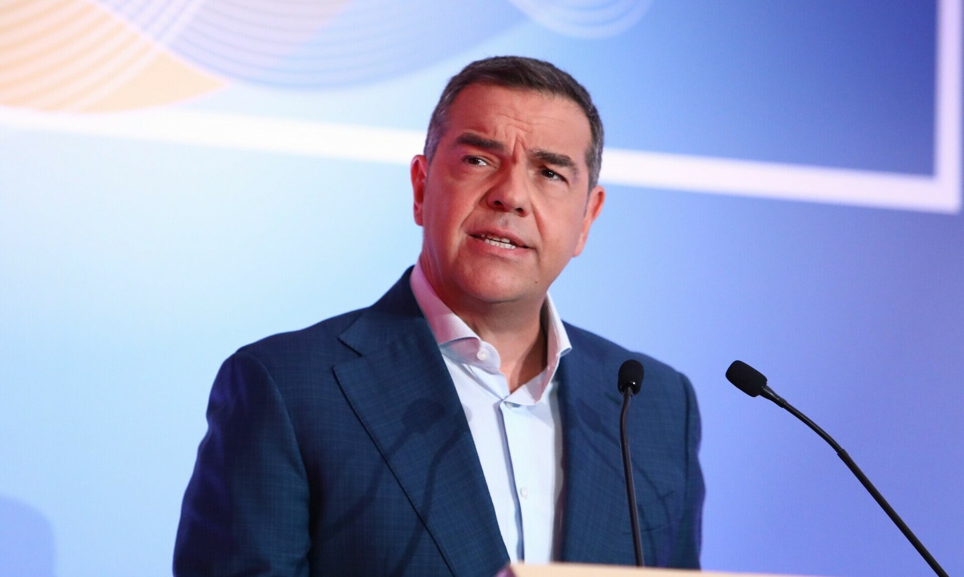 Τα μυστήρια της Βασιλέως Παύλου, ο Αλέξης και ο εργολάβος, το πάρτι των ...
