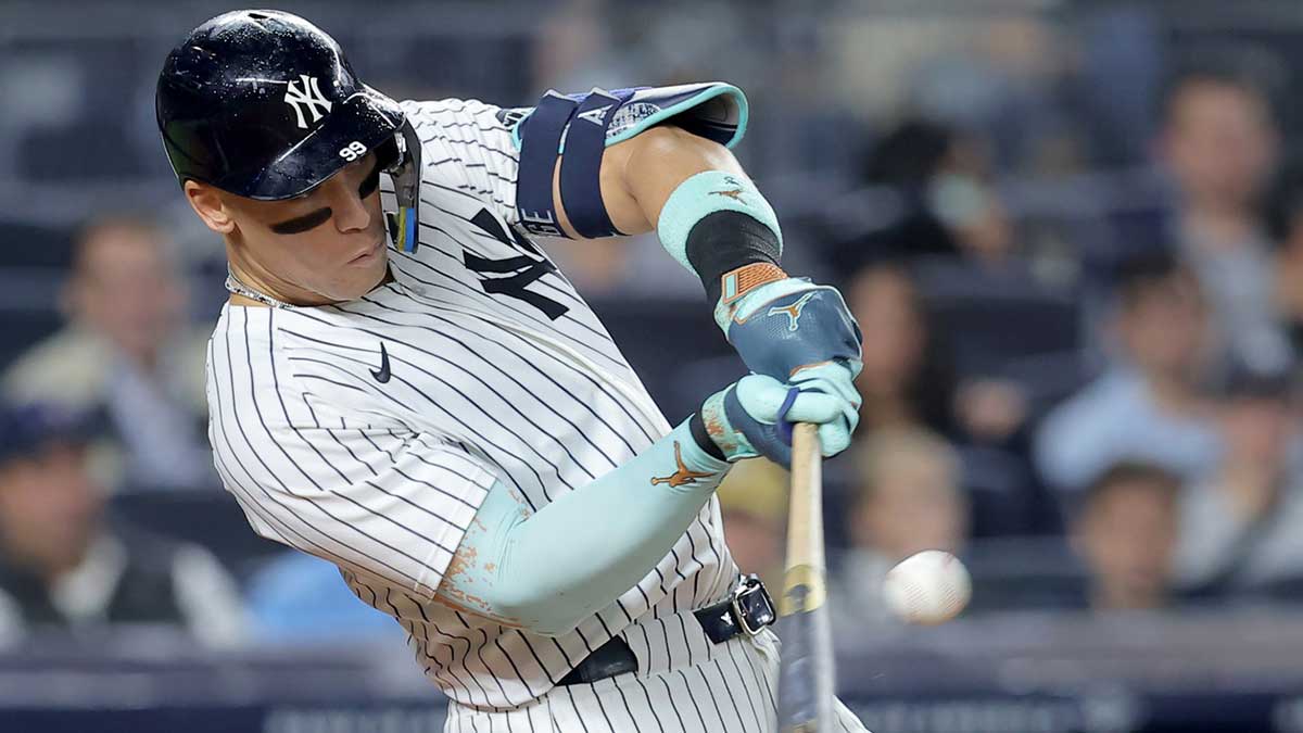 Aaron Judge joins Babe Ruth in Yankees history with 50th bomb vs White Sox