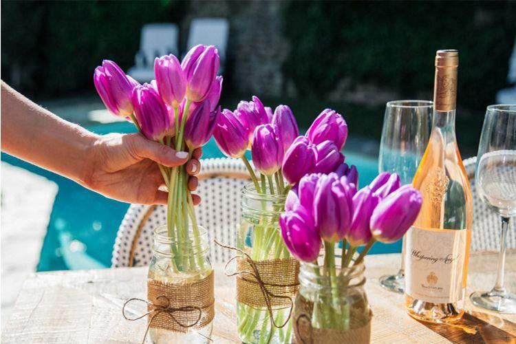 Ini Makna Tersembunyi di Balik 7 Bunga yang Diberi Pacar Kamu